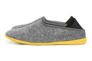 classic slippers by mahabis // welcome home